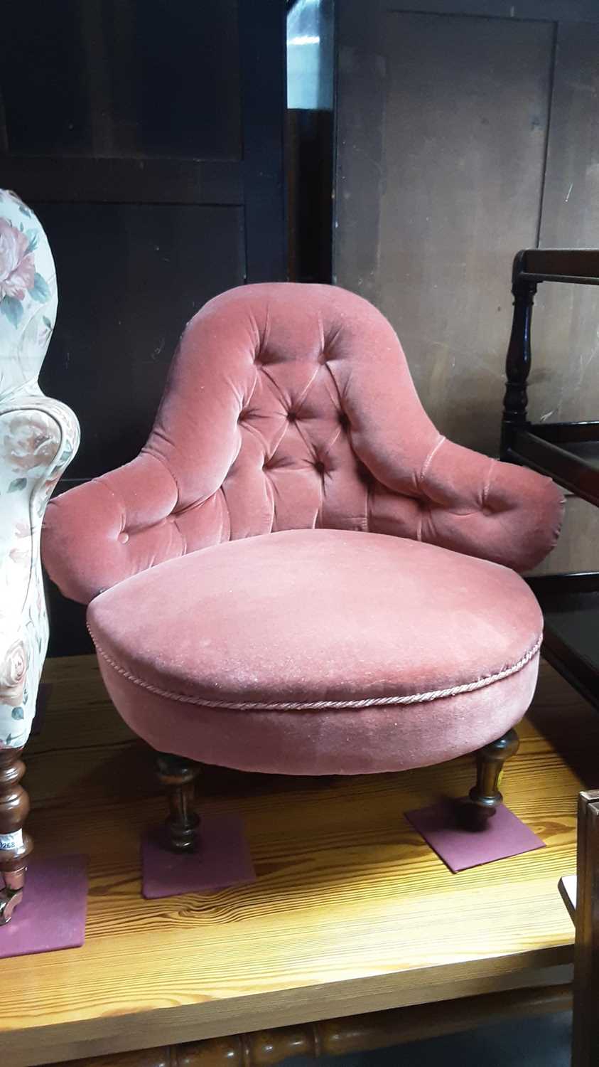 Lot 1269 - Victorian chair with shaped back and