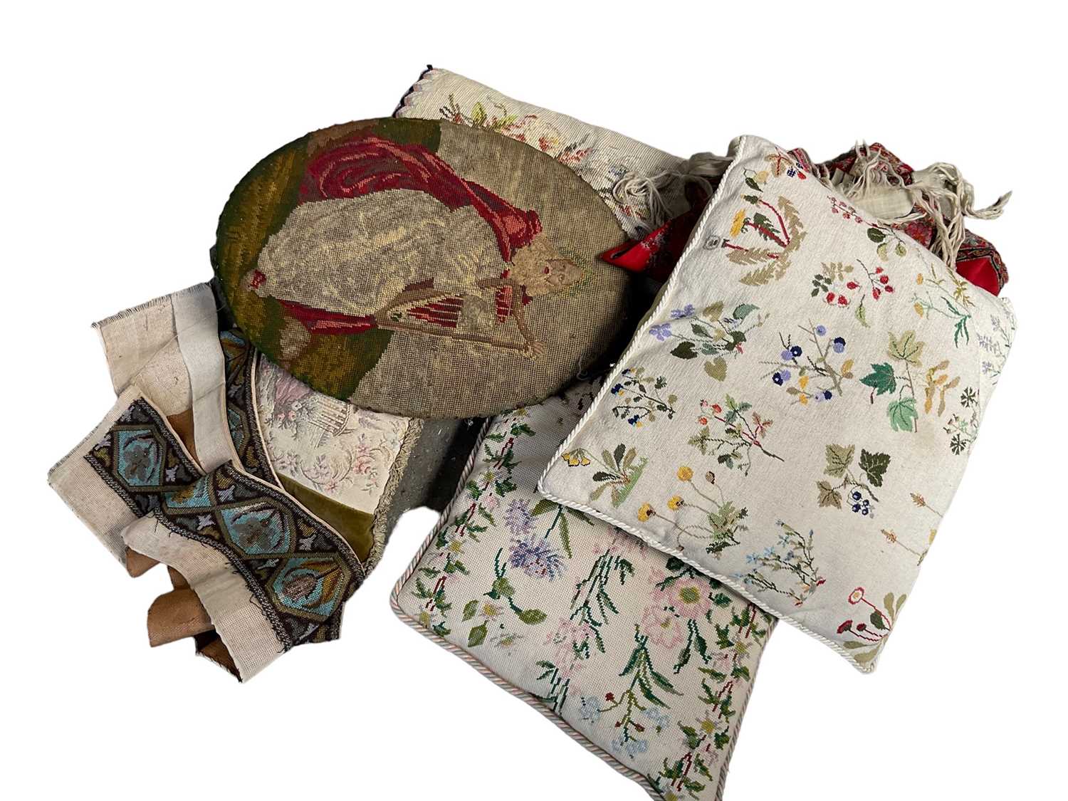 Lot 176 - Group of decorative textiles