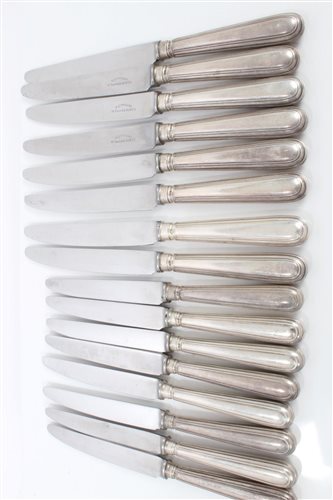 Lot 283 - Set of eight contemporary Silverer-handled
