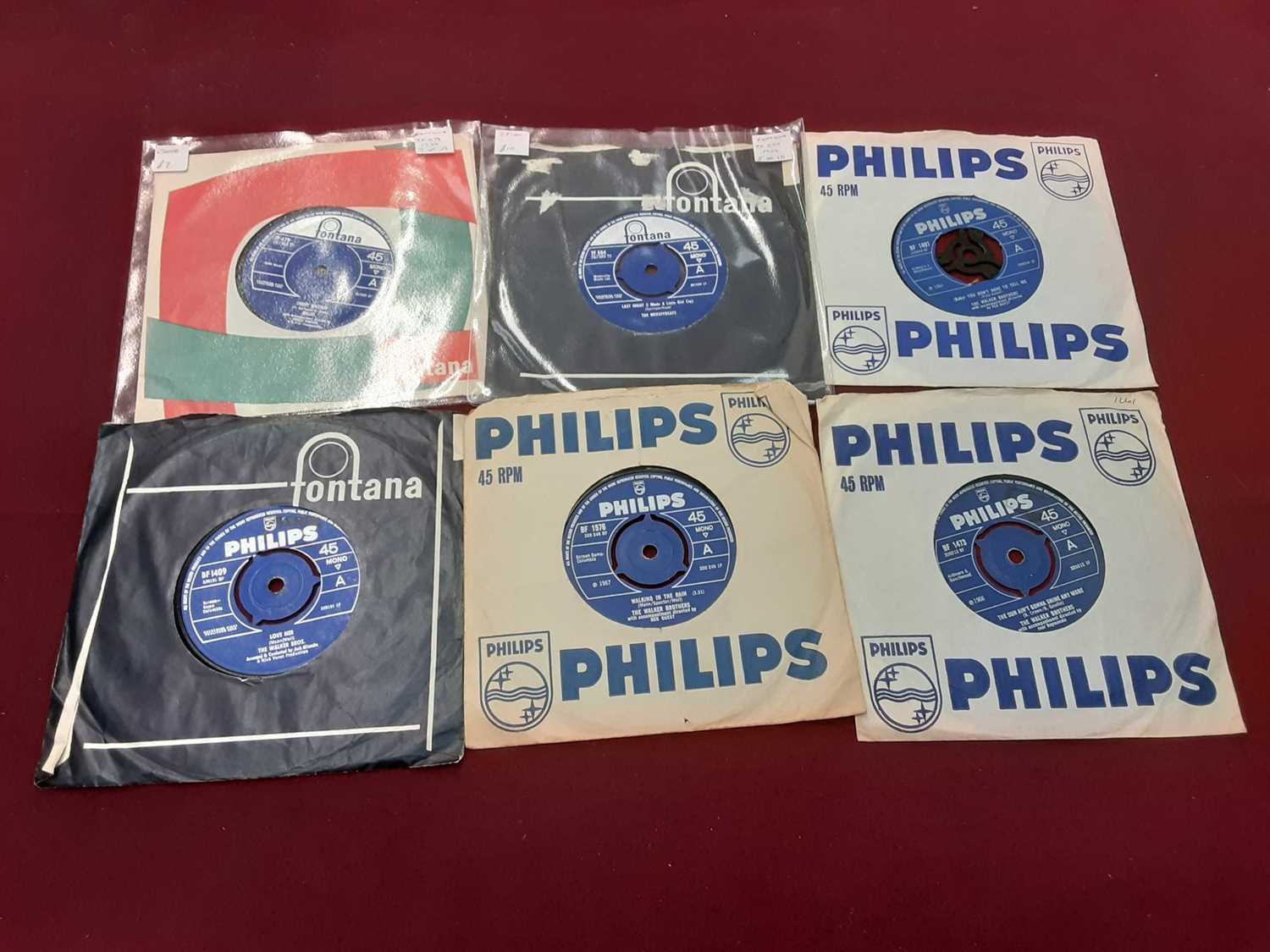 Lot 2233 - Box of single records on the Philips and